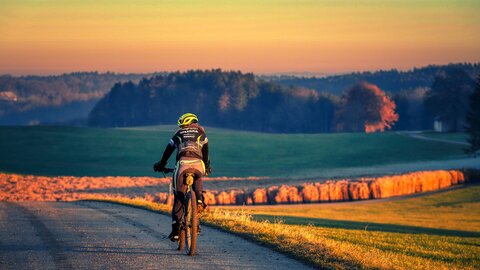 The contribution of cycling and cyclotourism to the Sustainable ...